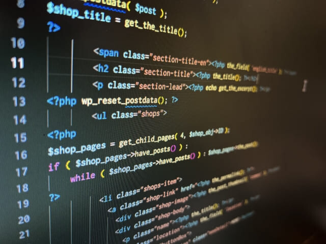 プログラミングの独学は可能？効果的な勉強法と無料の学習サイトをご紹介