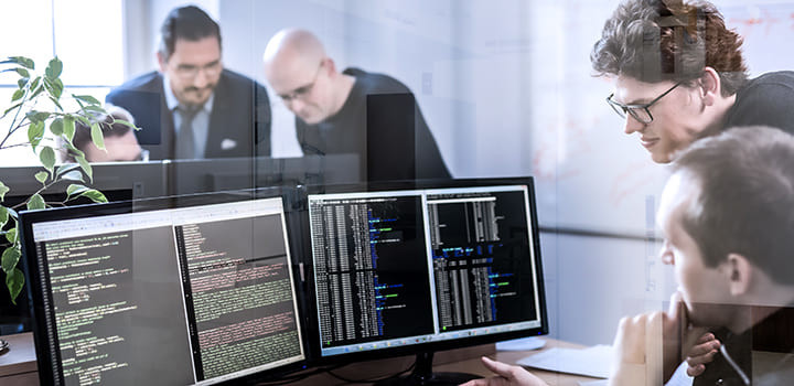 VPoEとは？CTOやエンジニアリングマネージャーとの違いを解説